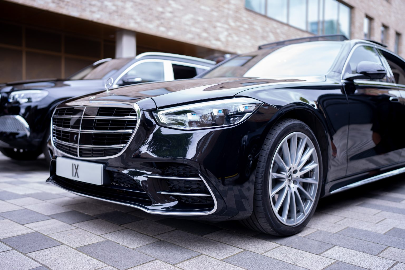 IX RENTAL - Luxury Car Rental Service